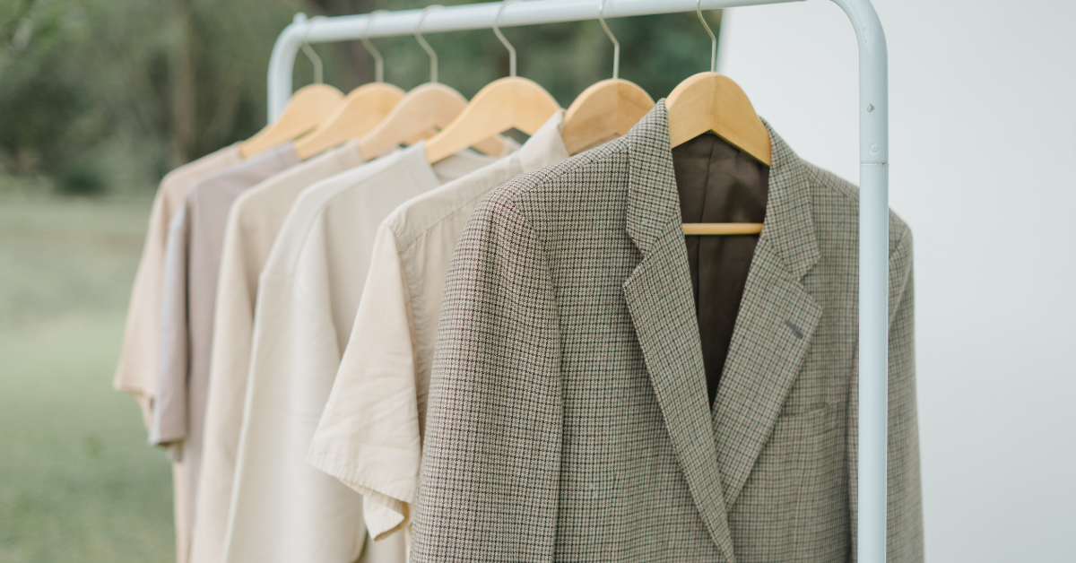 Building a Sustainable Capsule Wardrobe: A Comprehensive Guide – The ...